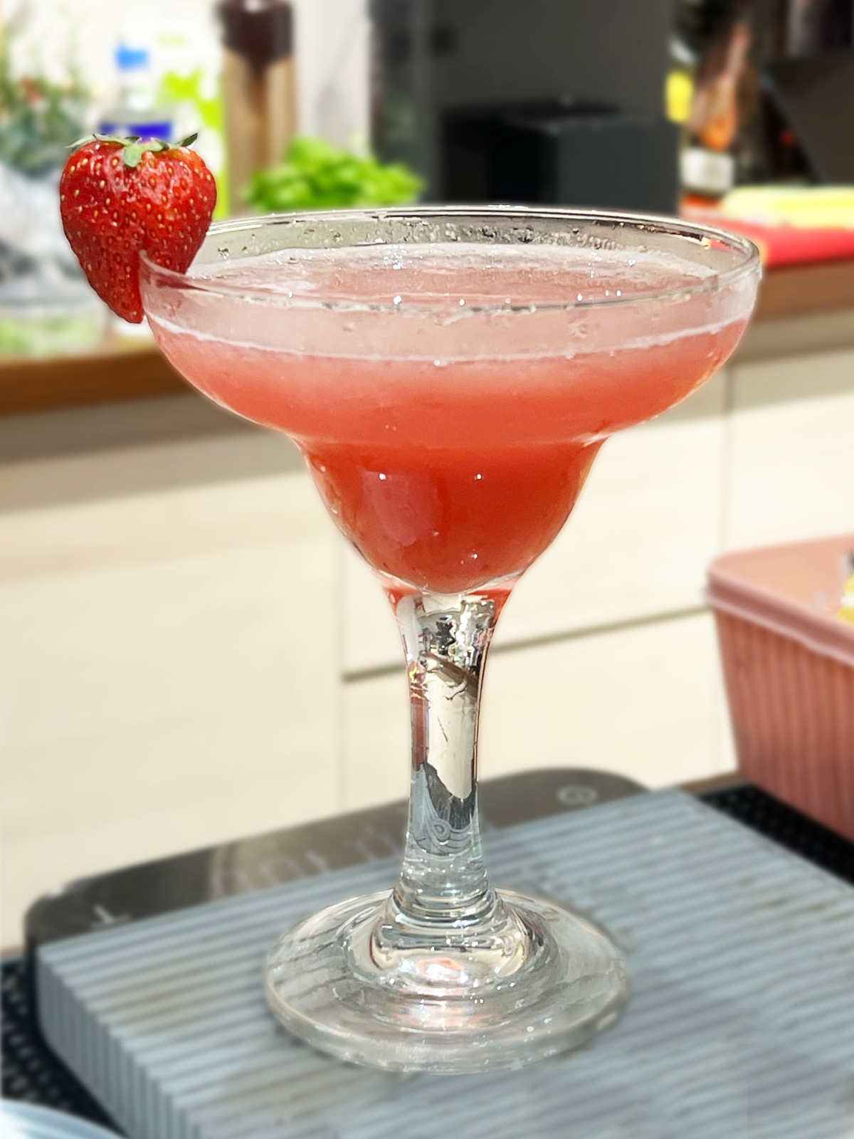Strawberry Lychee Cooler – SHOTT Beverages
